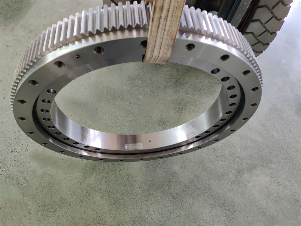 The Adaptation Temperature and Working Environment of Slewing Bearings ...